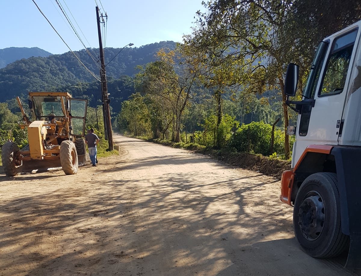 Estrada da Casanga recebe obras de drenagem e nivelamento – Prefeitura ...